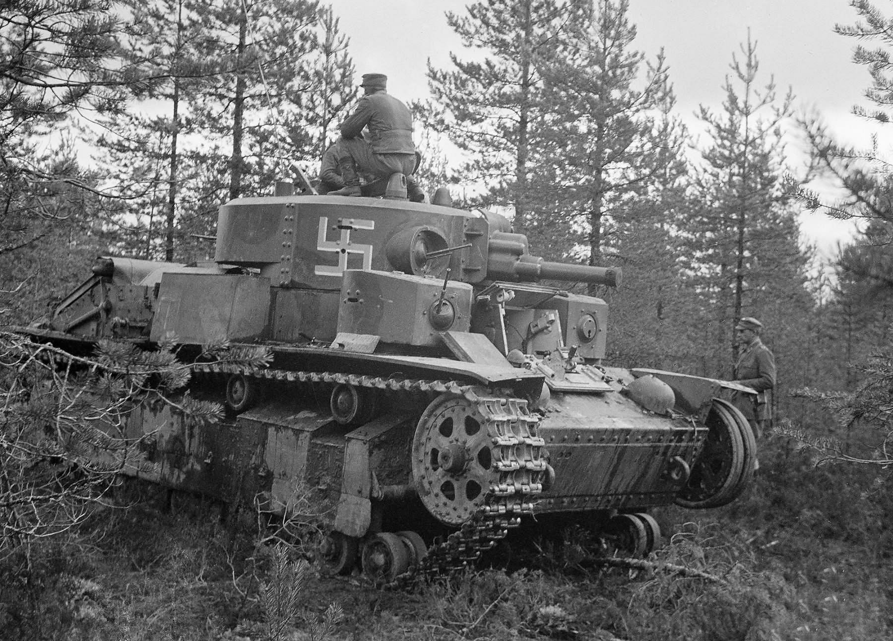 T-28 - Warphotos.net