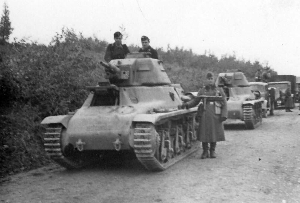 Hotchkiss H-39 - Warphotos.net