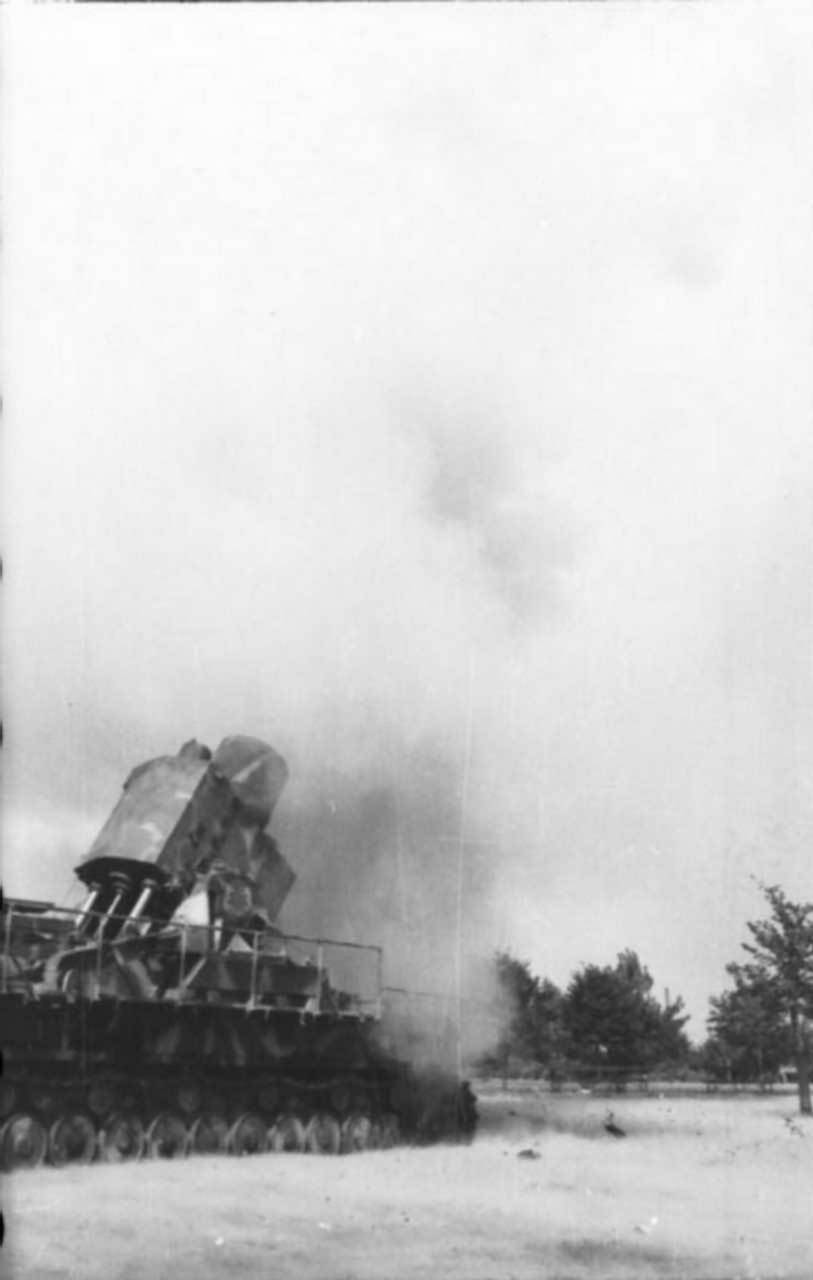 Karl-Gerät 040/041 - Warphotos.net