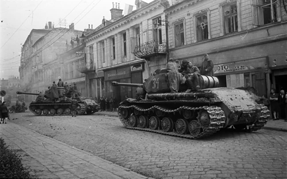 IS-2 - Warphotos.net