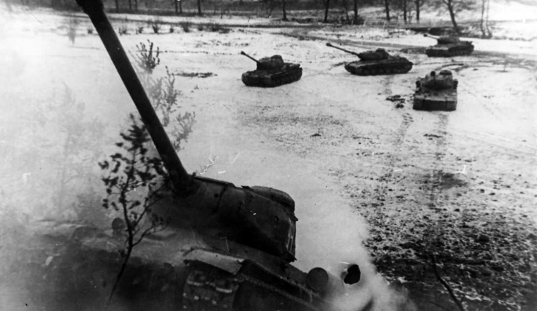 IS-2 - Warphotos.net