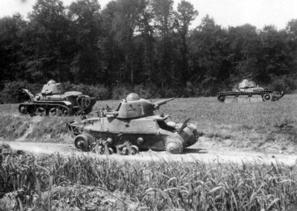 Hotchkiss H-39 - Warphotos.net